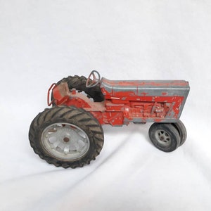 Antique Toy Tractor 1950's Truscale USA Kiddie Toy Red Vintage Tractor ...