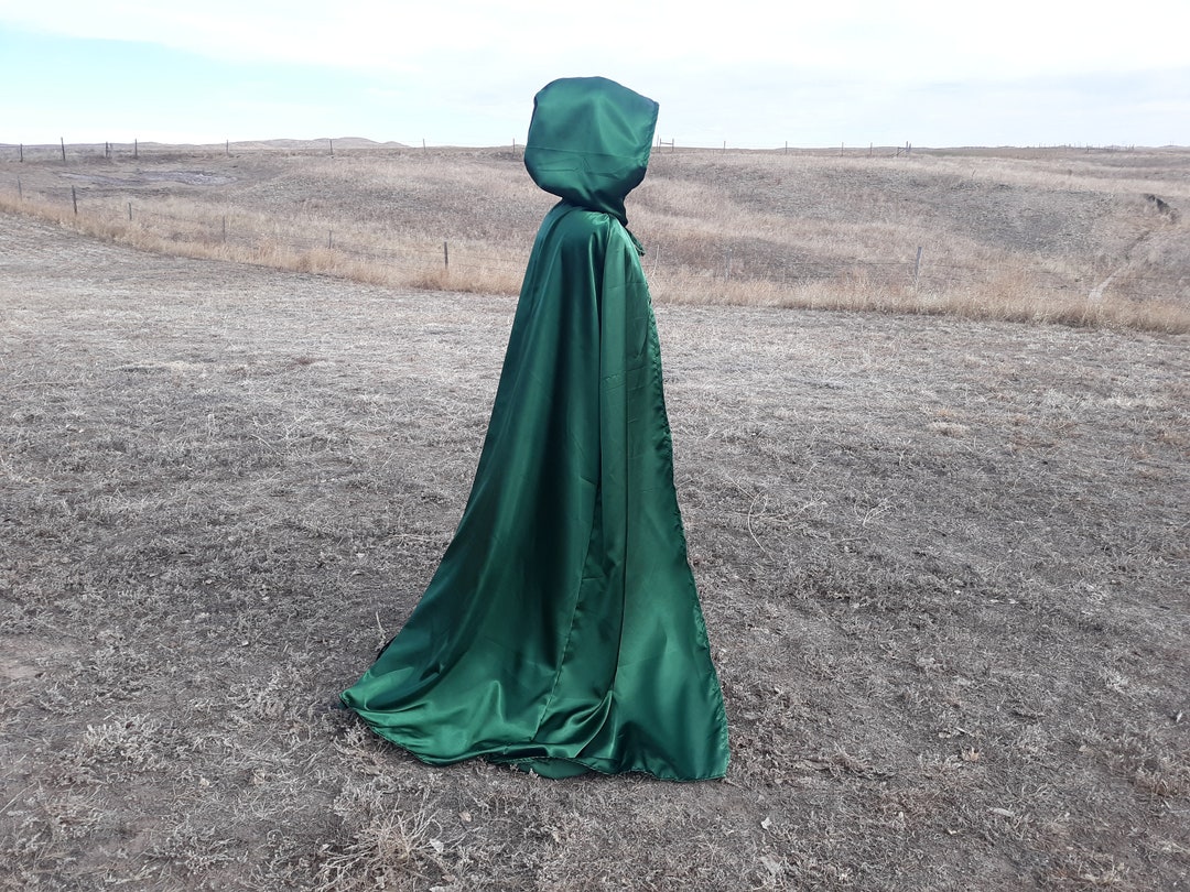 Green Satin Cloak Hooded Halloween Cape Fairytale Woodland Renaissance ...