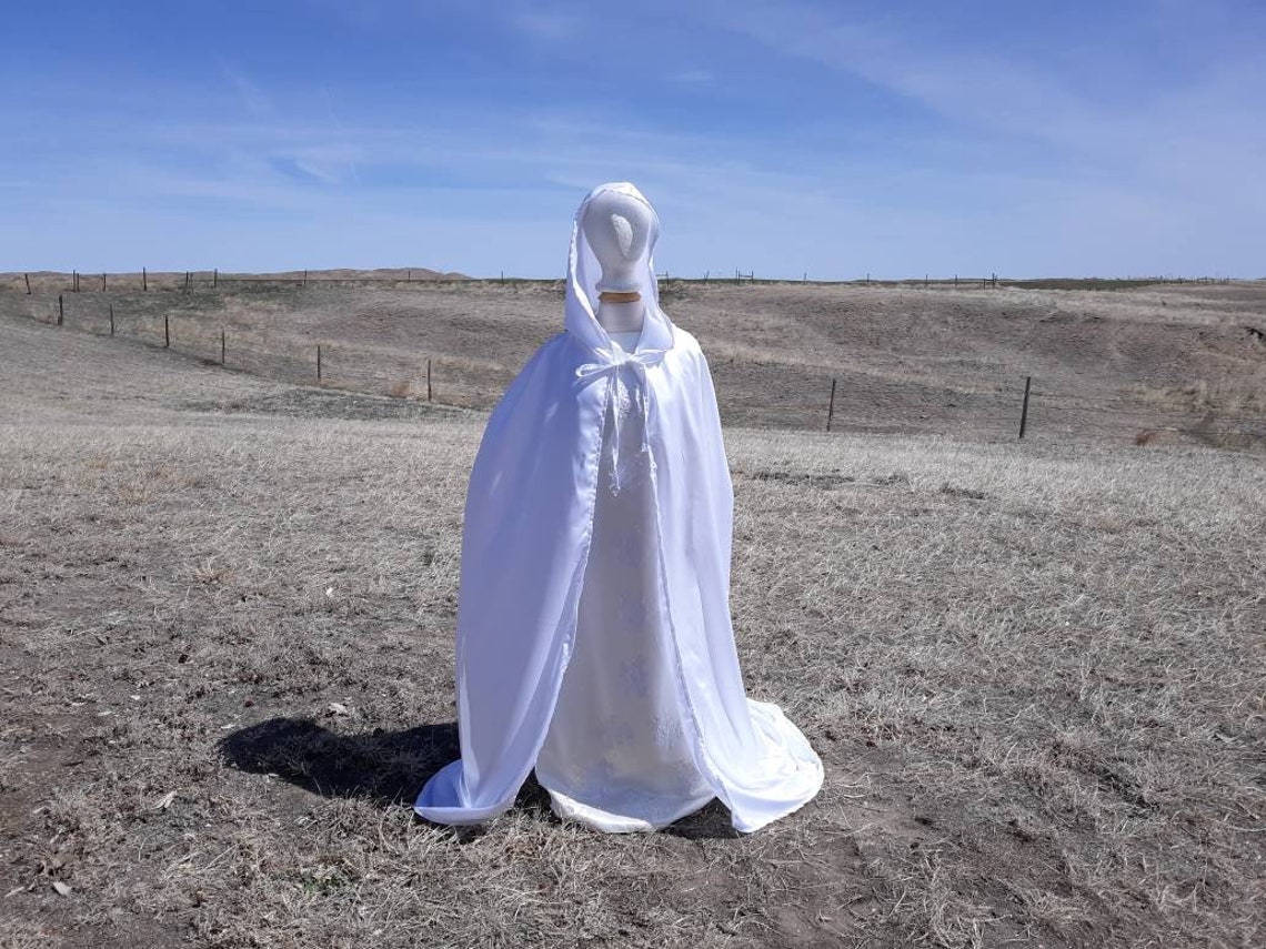 White Satin Bridal Cape Wedding Cloak Veil Handfasting - Etsy