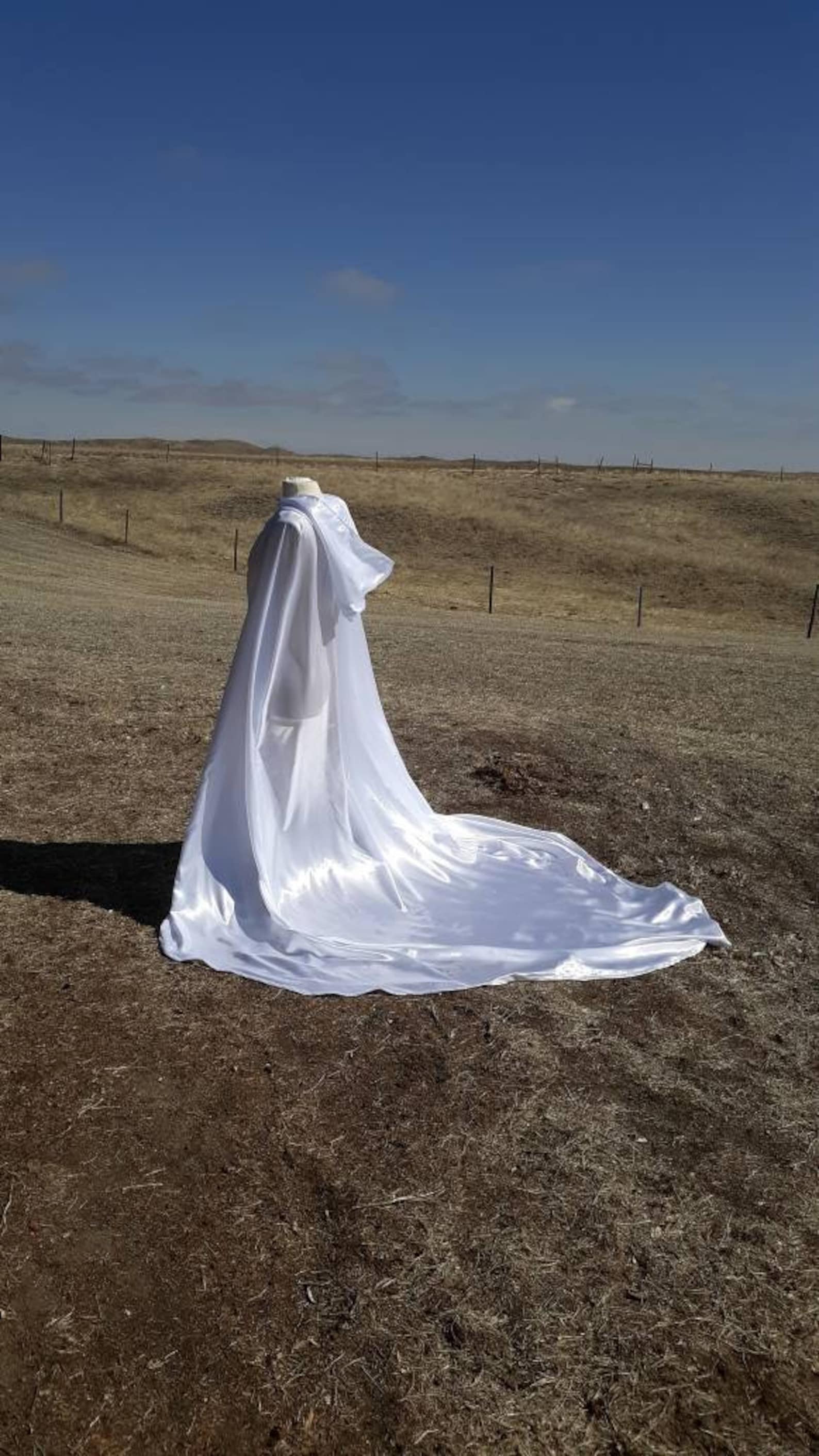 White Satin Cape Hooded Wedding Cloak Halloween Costume Bridal - Etsy