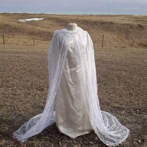 White Lace Cape Hooded White Wedding Cloak Bridal Cape - Etsy