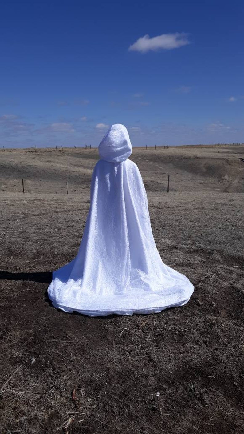 White Fleece and Lace Hooded Wedding Cape Bridal Cloak - Etsy