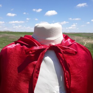 Red Satin Hooded Capelet Christmas Cape Wedding Cloak Princess - Etsy