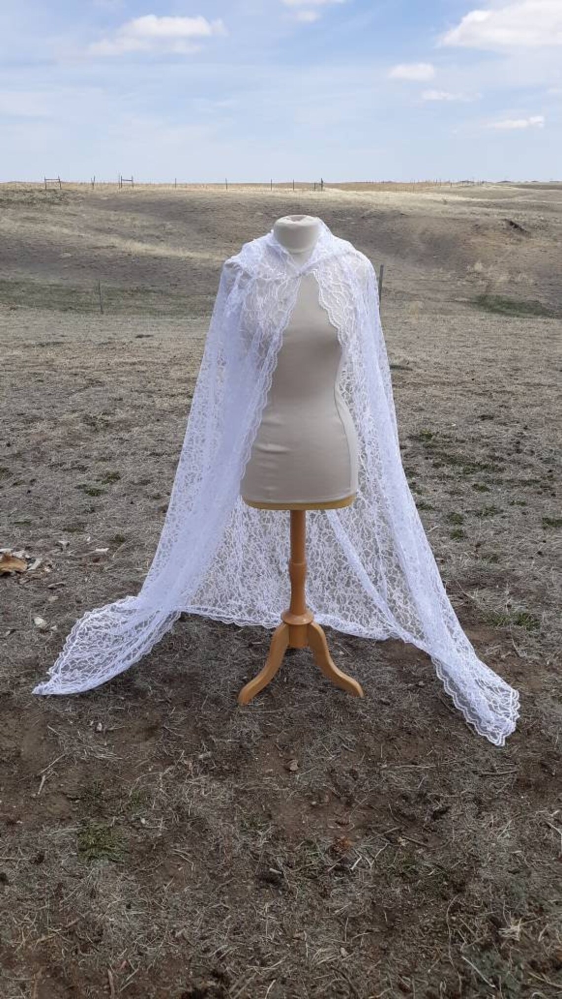 White Lace Bridal Cloak Hooded Wedding Cloak Cape Renaissance | Etsy