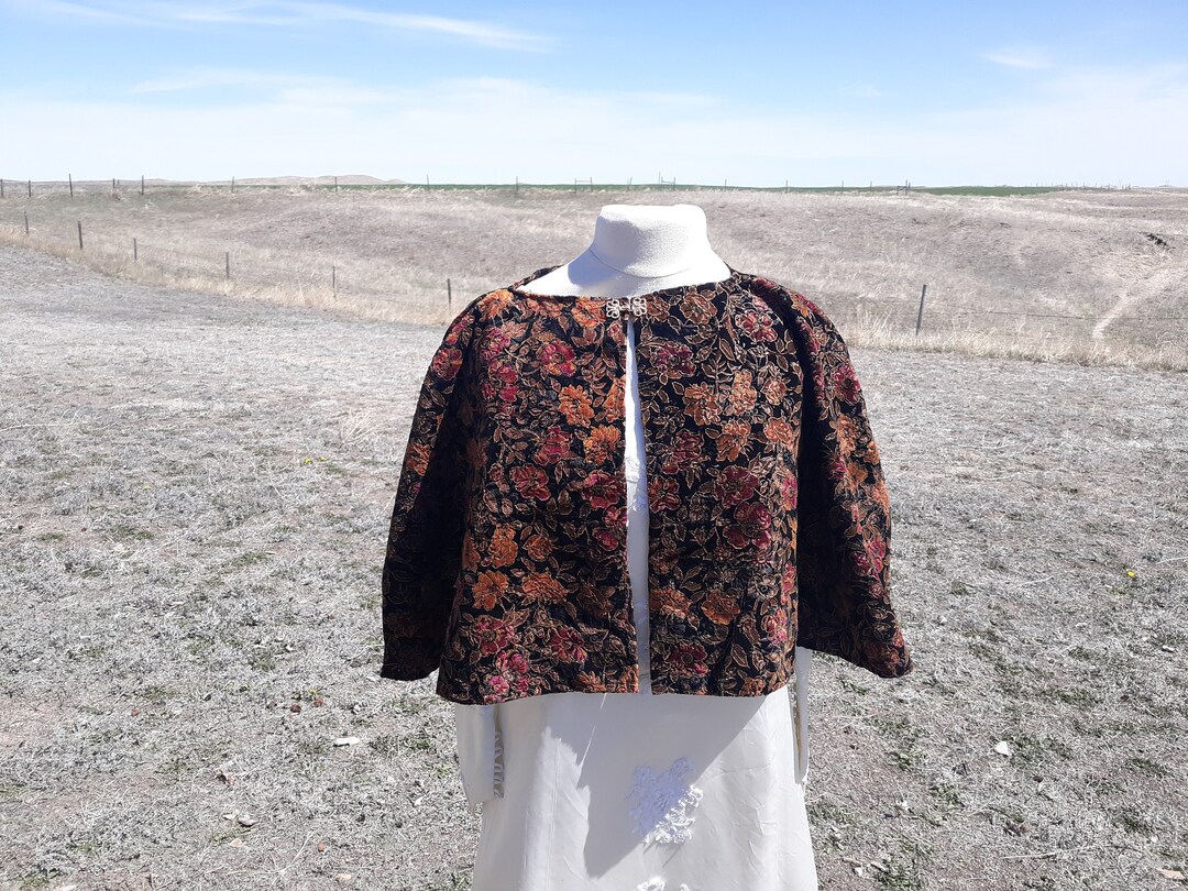 Black Floral Capelet Adult Clothing Gothic Wedding Costume Velvet - Etsy