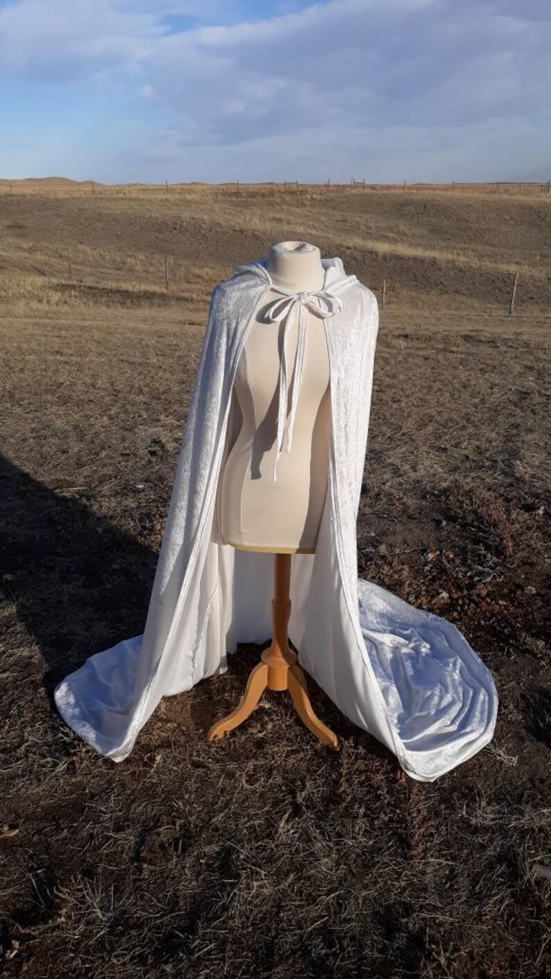 Ivory Velvet Hooded Bridal Cape Wedding Cloak Veil Renaissance - Etsy
