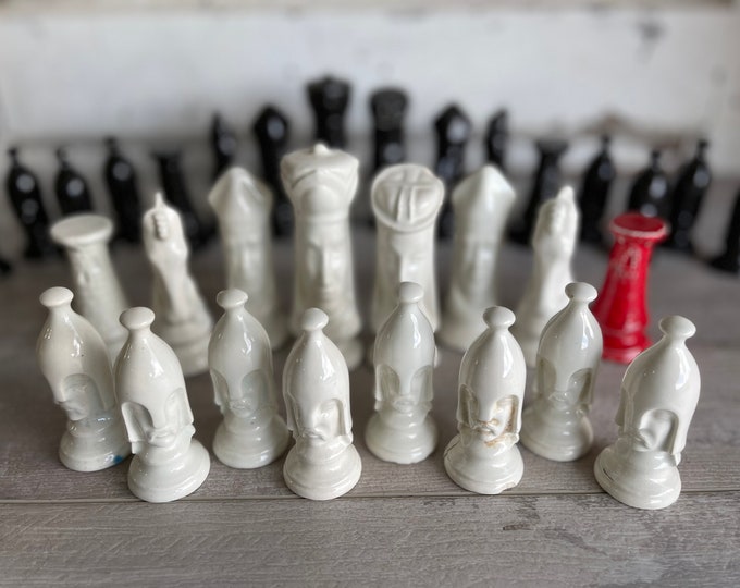 Vintage Duncan Peter Ganine Chess Set -ceramic 3" Size Black White and ...
