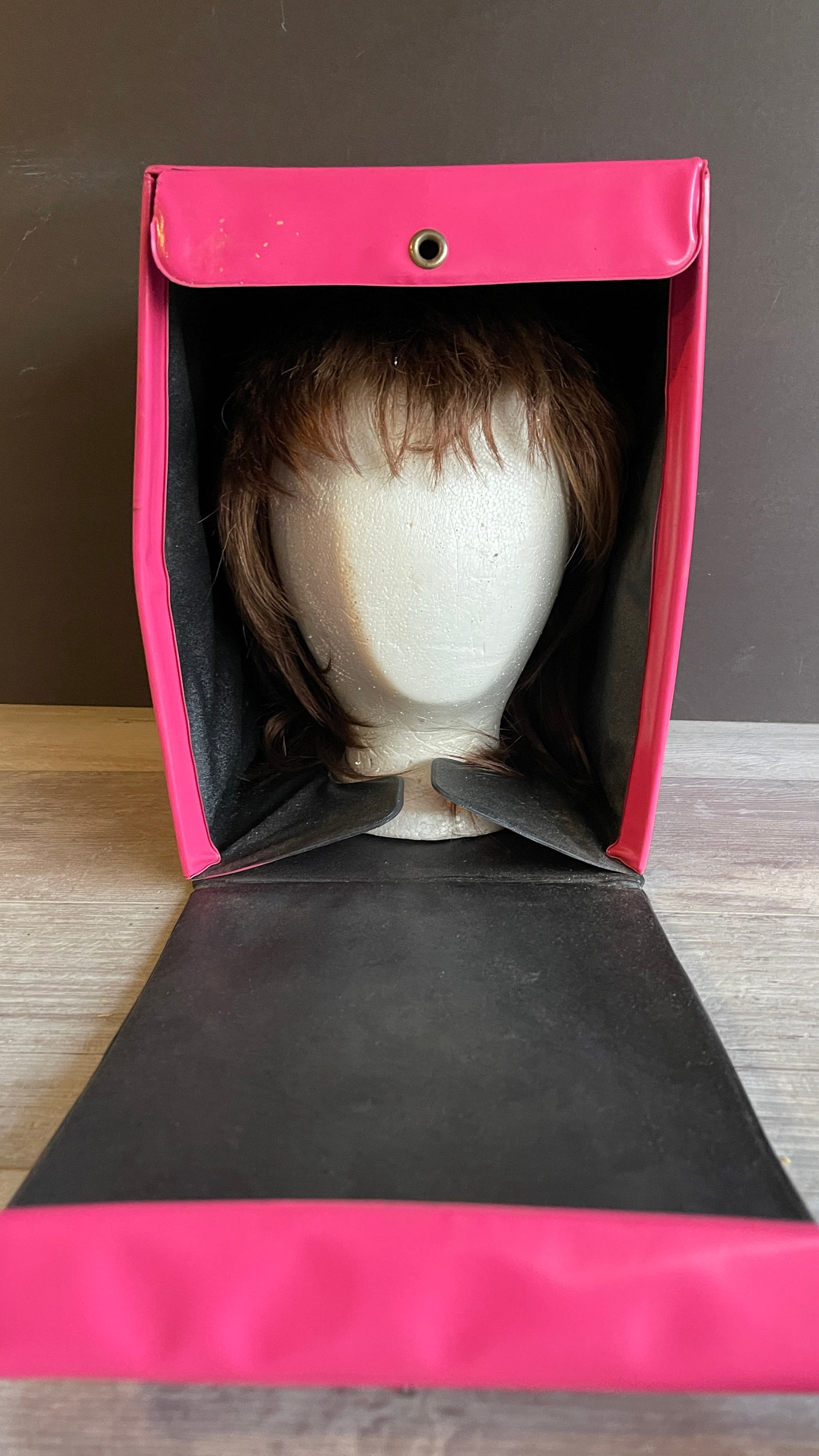 Vintage Carousel Twiggy Wig Case- Vinyl +shaggy Wig and Form - Etsy