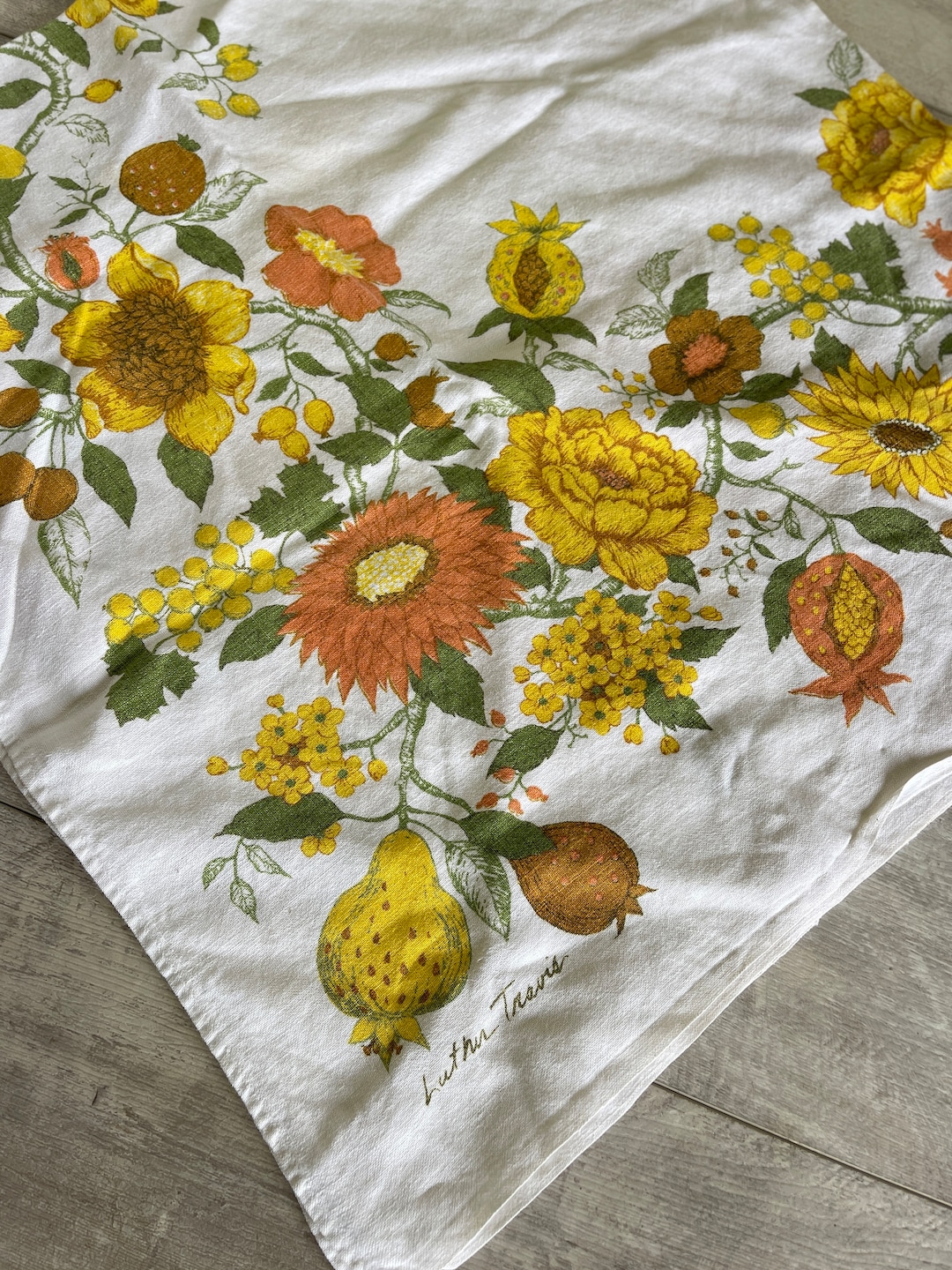 Vintage Tablecloth Luther Travis Linen Golden Fruit Flowers -48 Inches ...
