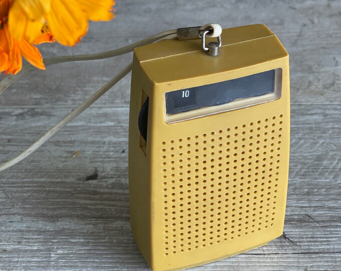 Vintage Transistor Radio - RCA Mustard Yellow - Works - No Cord - Etsy