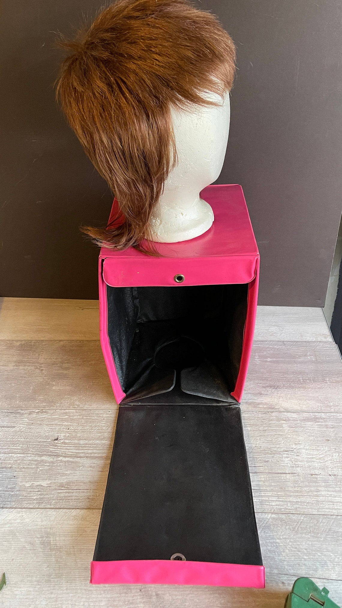 Vintage Carousel Twiggy Wig Case- Vinyl +shaggy Wig and Form - Etsy