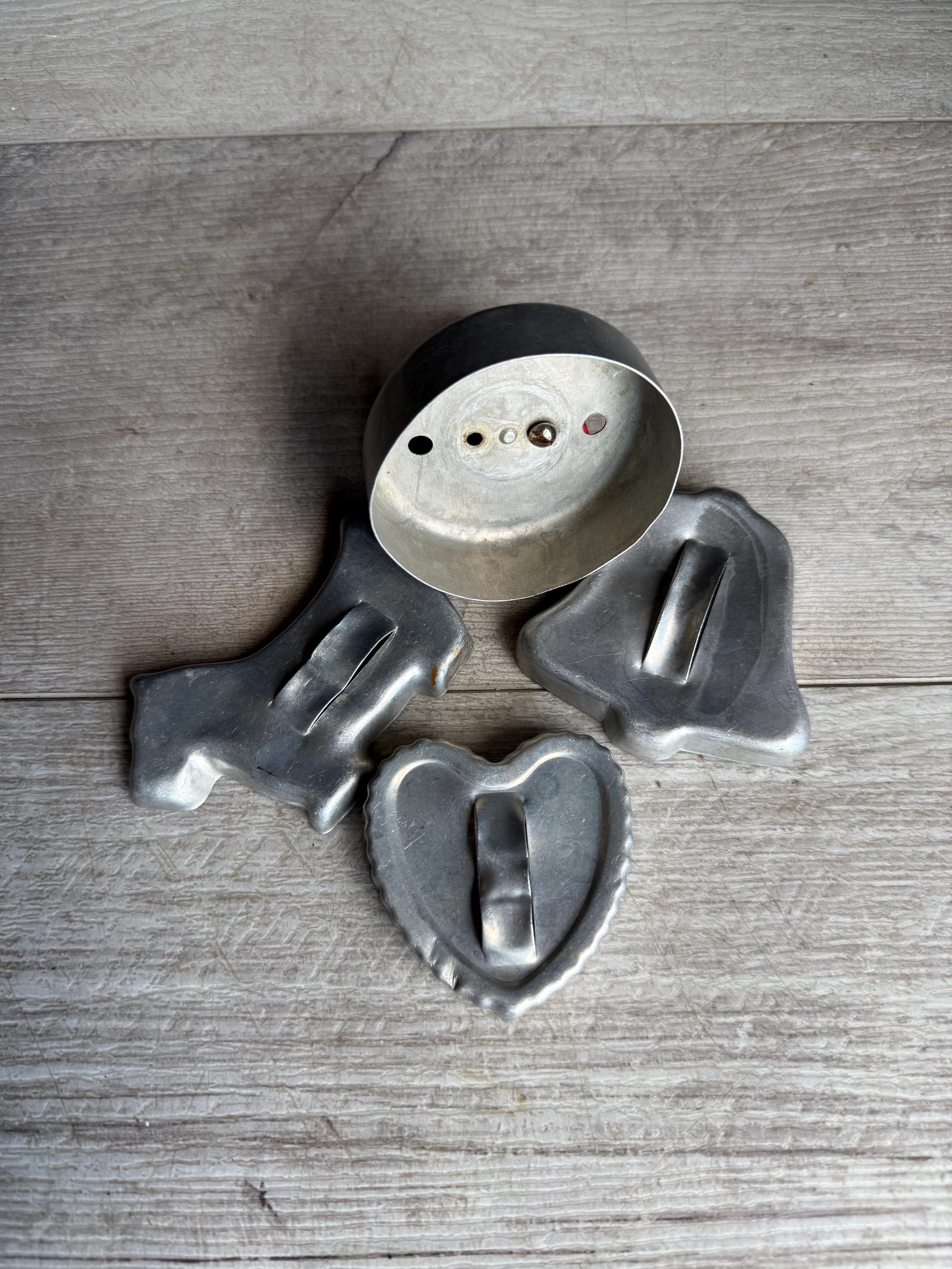 Vintage Biscuit Cutter and Cookie Cutters - Old Kitchen - Etsy