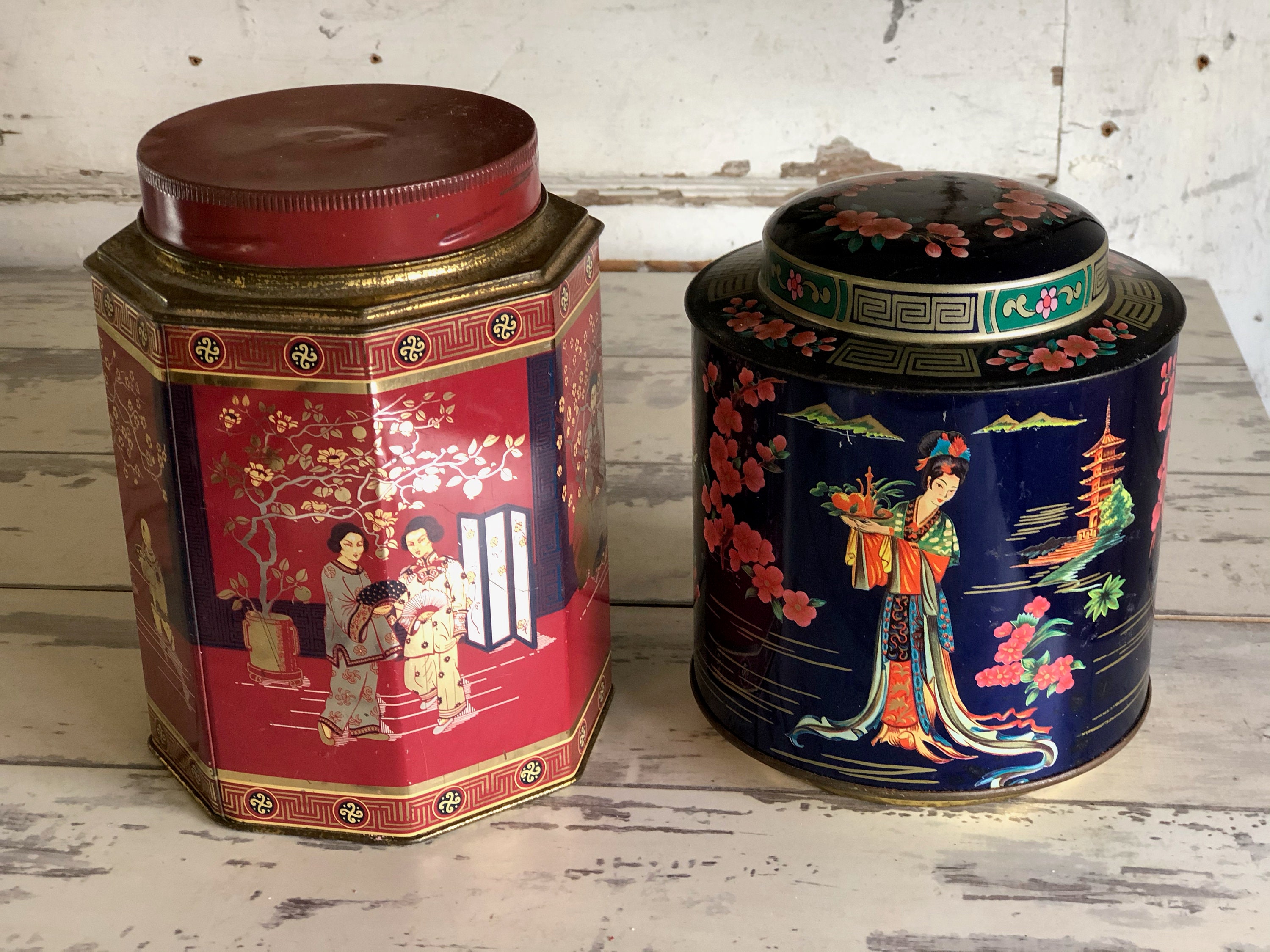 Home & Living Vintage Tin Red and Gold Tea Tin Designed by Daher Boxes ...