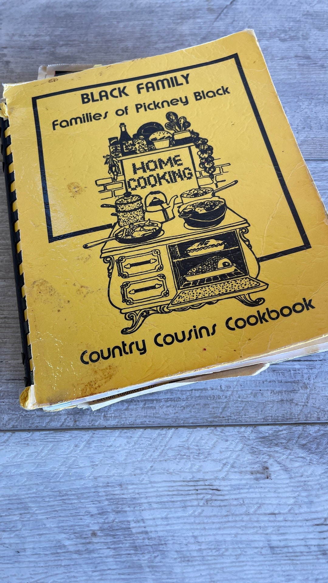 Vintage Family History Cookbook: 