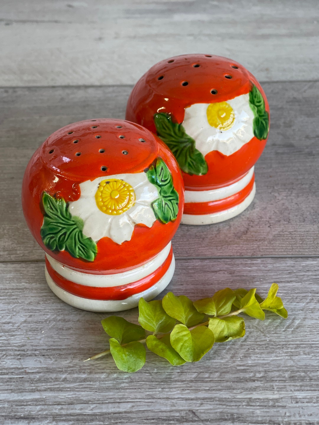 Vintage Daisy Salt & Pepper Shakers Made in Japan - Red Striped Ball ...