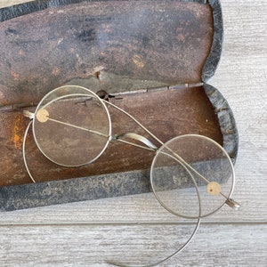 Vintage Eyeglasses Spectacles Wire Rim 1940s Gold Filled Filigree OLD ...