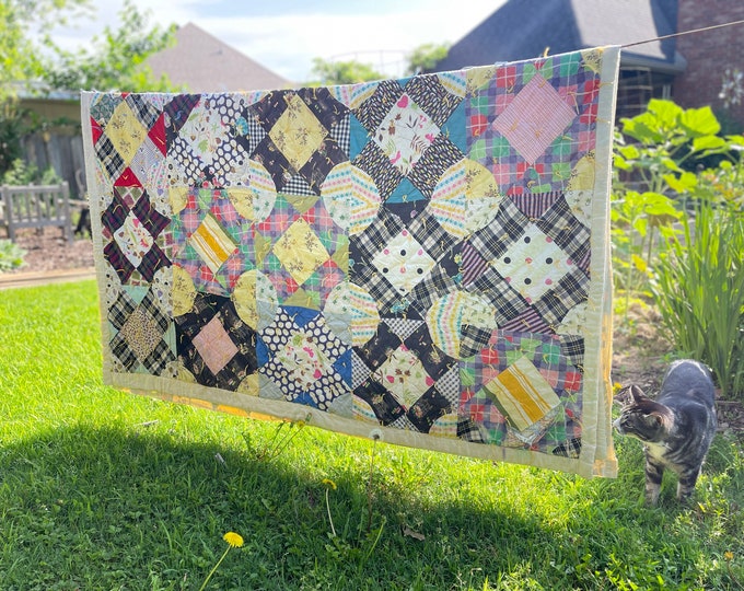 Vintage Quilt Inside a Quilt - Tied 1940s Patchwork Twin Quilt Feedsack Circles Inside a Square ...