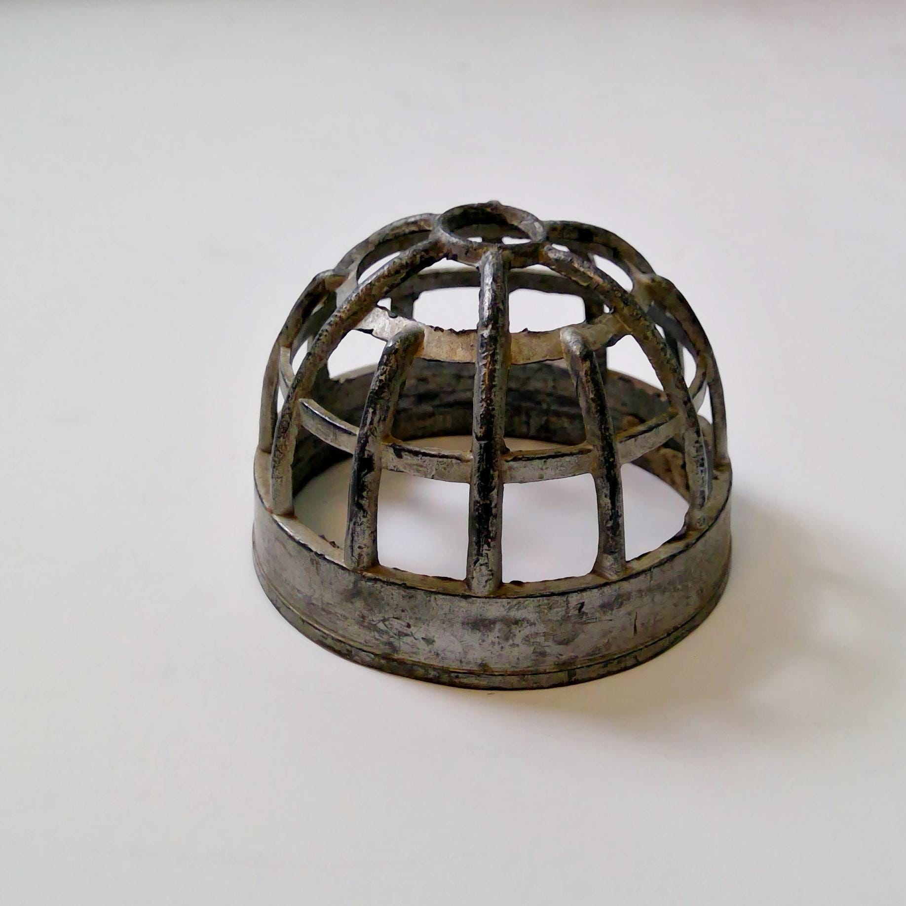 Vintage Metal Flower Frog Cage - Etsy
