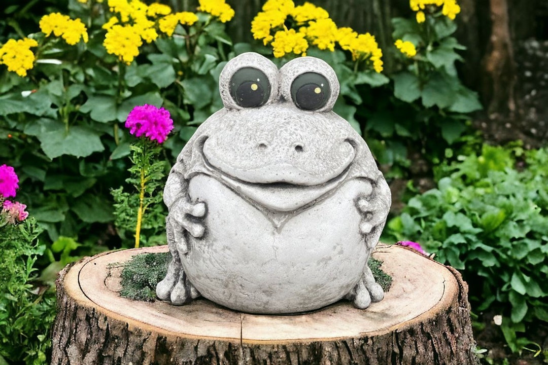 Massive Frog Statue Cement Happy Frog Sculpture Stone Sea Animal ...