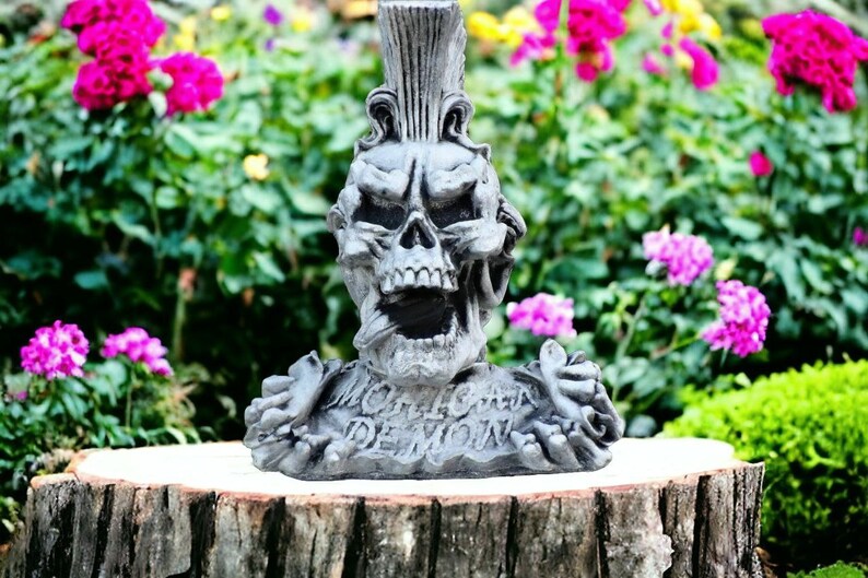 Detailed Demon Skull Statue Cement Halloween for Decor Garden Ornament ...