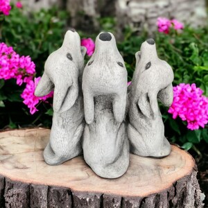 Outdoor Wolfs Sculpture Concrete Sitting Three Wolf Figurine Stone ...