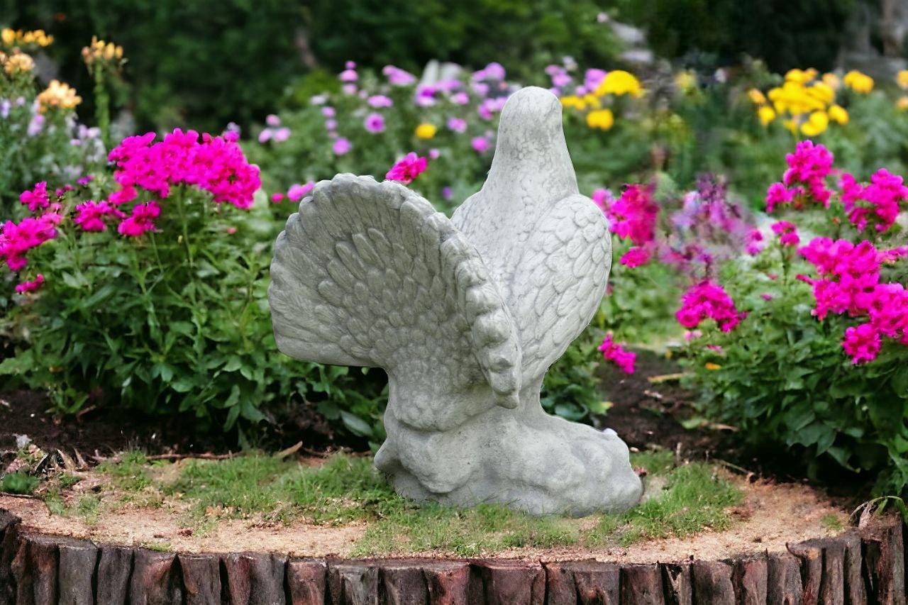 Realistic Dove Figure Standing Bird Statue Outdoor Dove Decoration ...