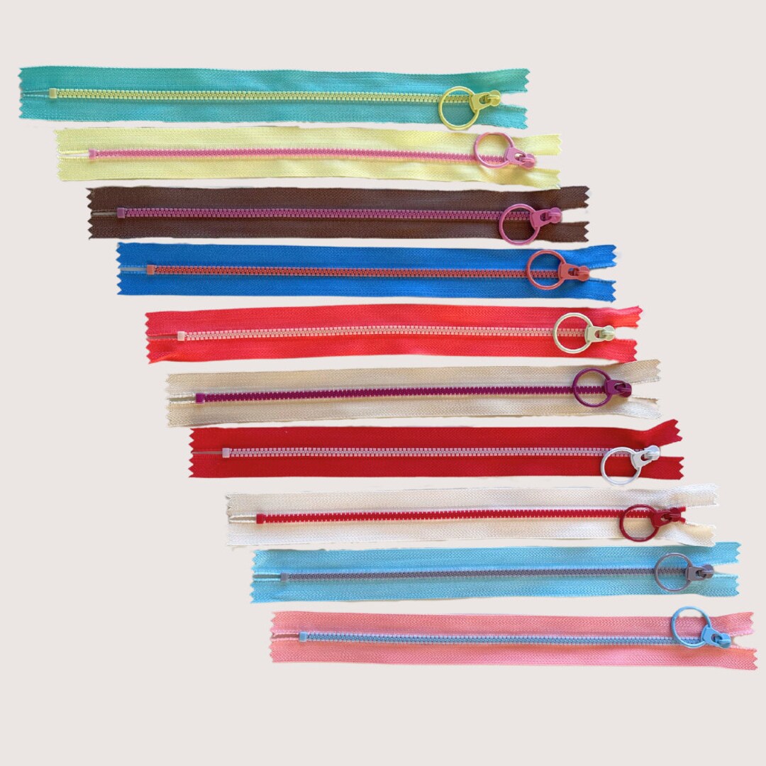 Contrasting Colour Loop Handle Closed Ended Zipper for Bag Sew ...