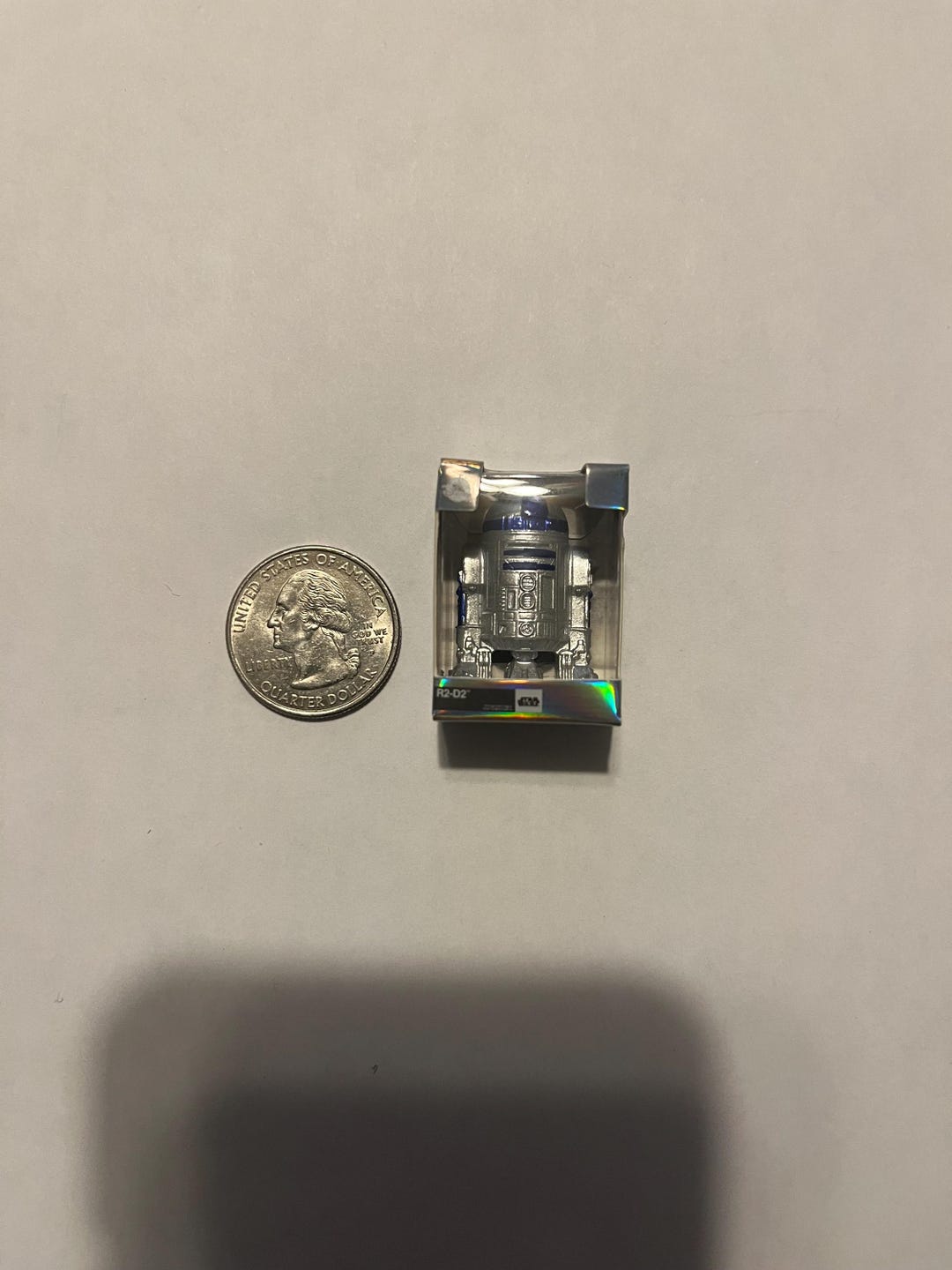 5 Surprise Mini Brands in Perfect Condition! Metallic Ultra Rare R2-D2 ...