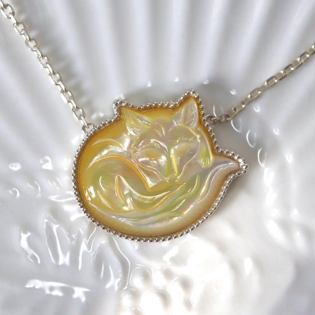 Gold Fox Mother of Pearl Black Pearl Fox Necklace in Sterling Silver ...
