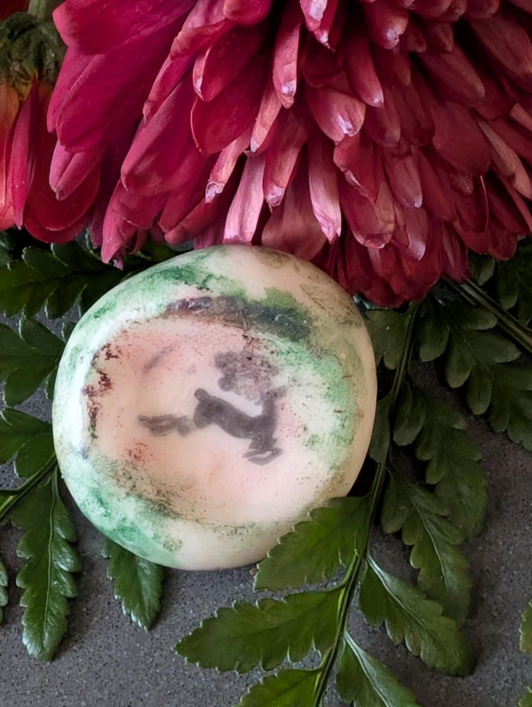 Winter Garden Reindeer Worry Stone: Fidget Nug Gift - Etsy