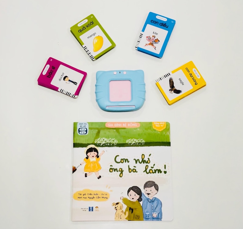 Vietnamese Flashcard Reader + Communication Children Book: Language ...