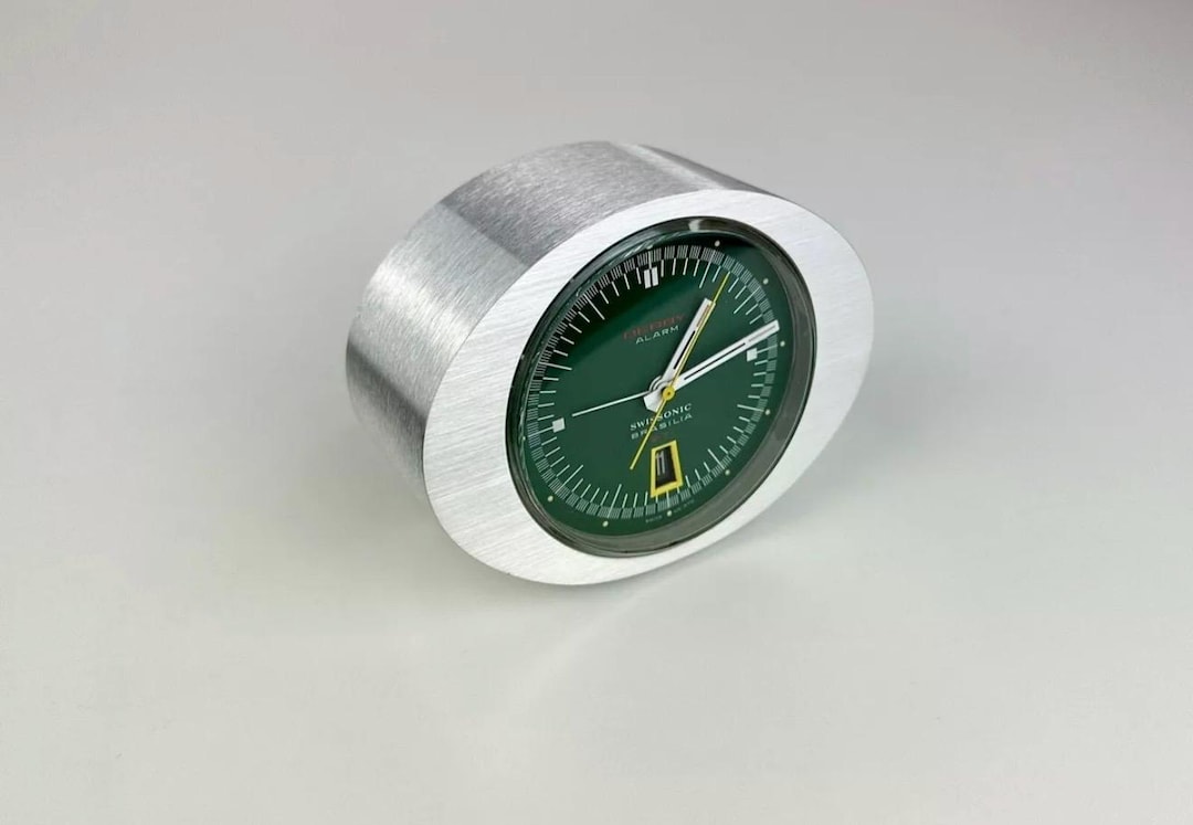 DERBY Metal Table Clock, Vintage Design, Swissonic Brasilia 271 Vintage ...