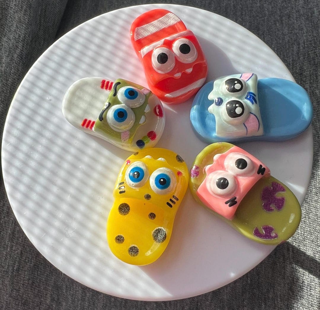 Character Slides Coverminder - Etsy