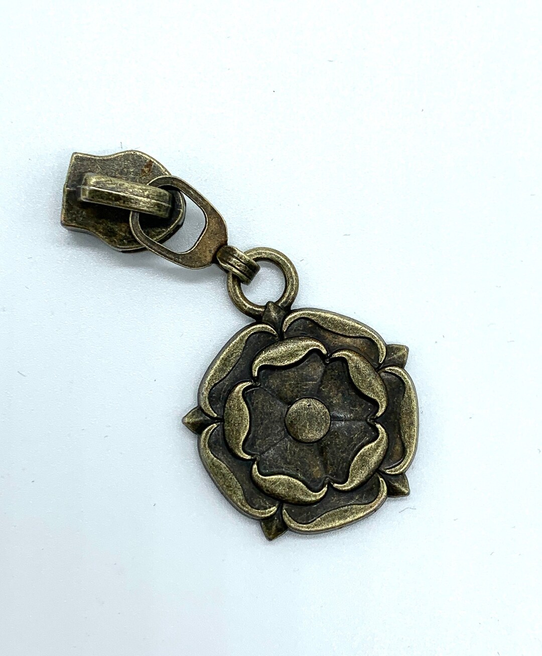 Tudor Rose Zipper Pull, #5 Nylon Zipper Pull, Antique Gold Zipper Pull ...