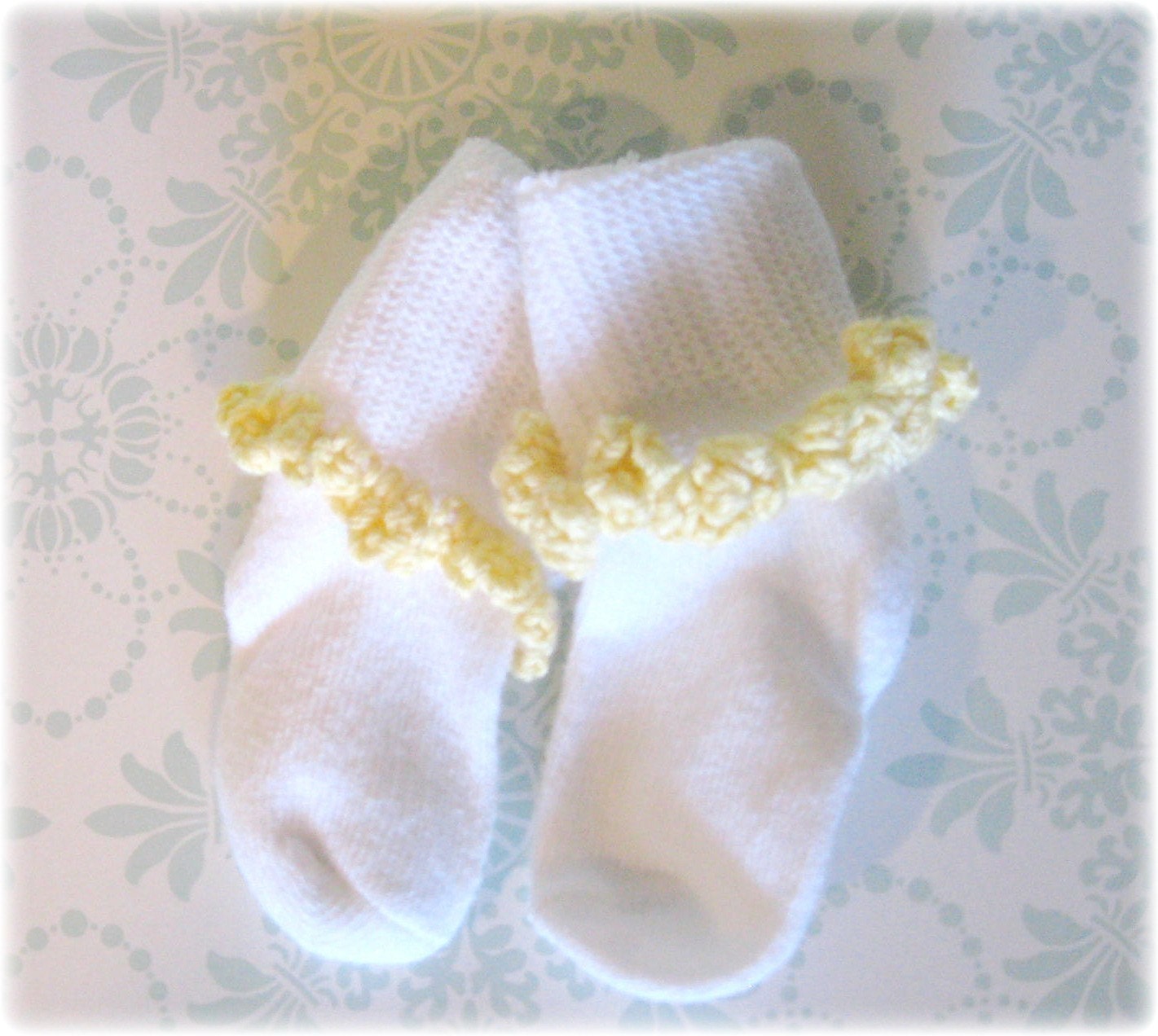 Pretty Little Ruffle Socks - CROCHET Pattern PDF Ebook - Etsy