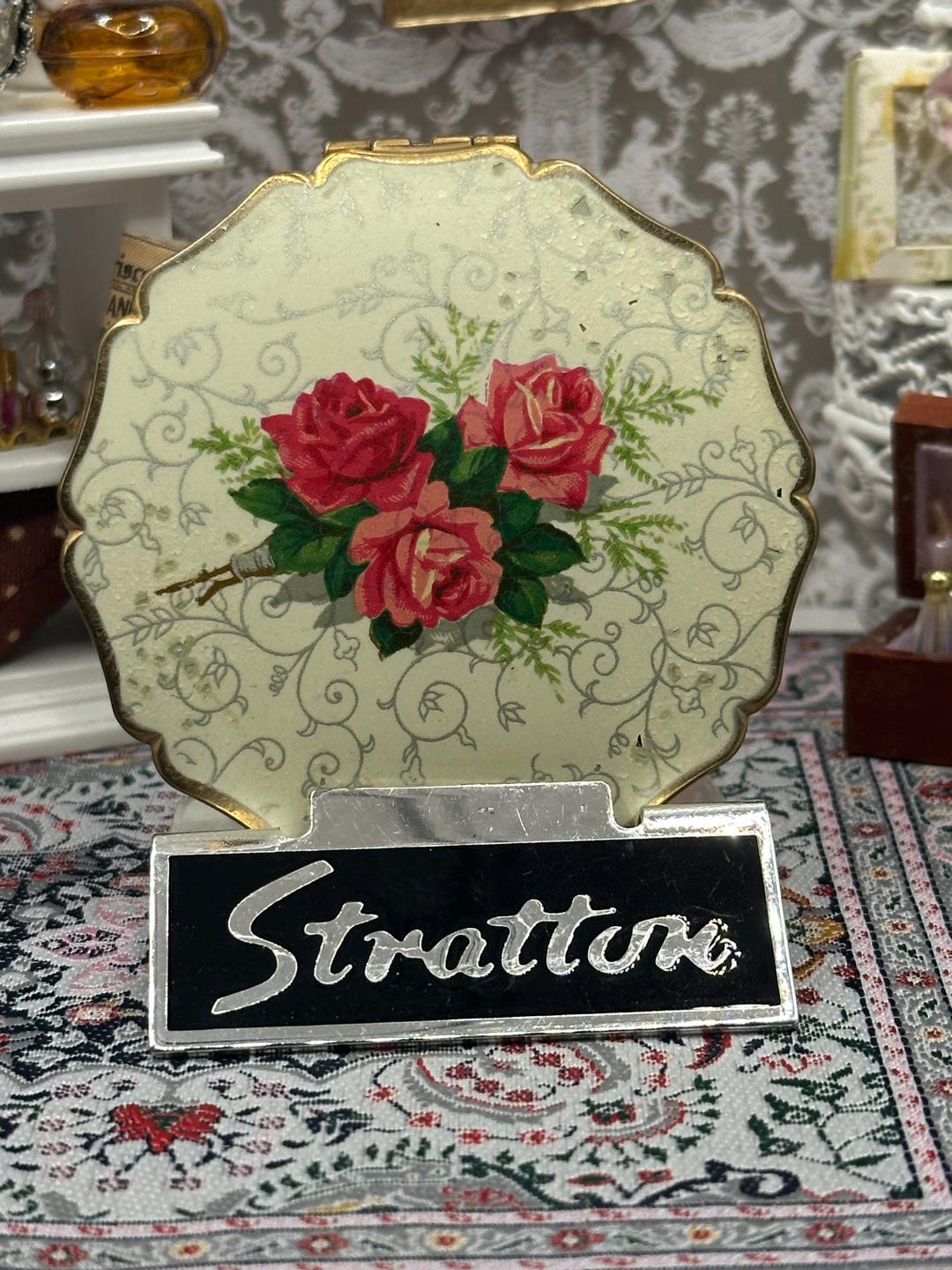 Vintage Stratton “queen Convertible” Powder Compact – Rare Rose Bouquet ...