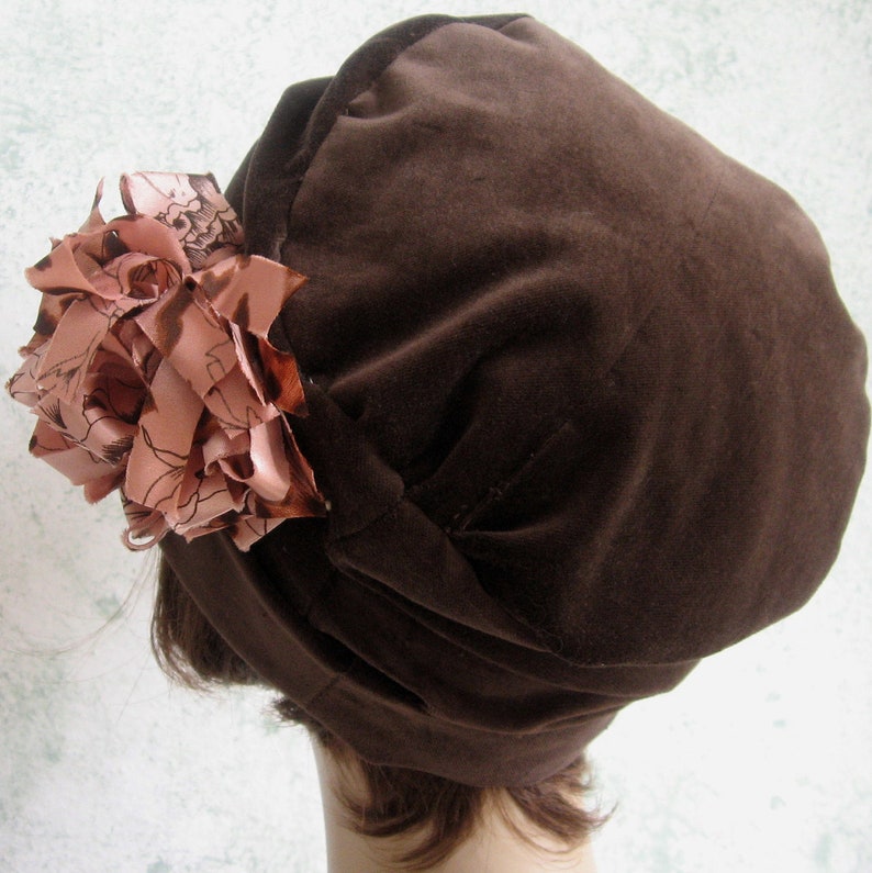 Womens Hat Pattern Flapper Style With Flower Trim Sewing Hat Pattern ...