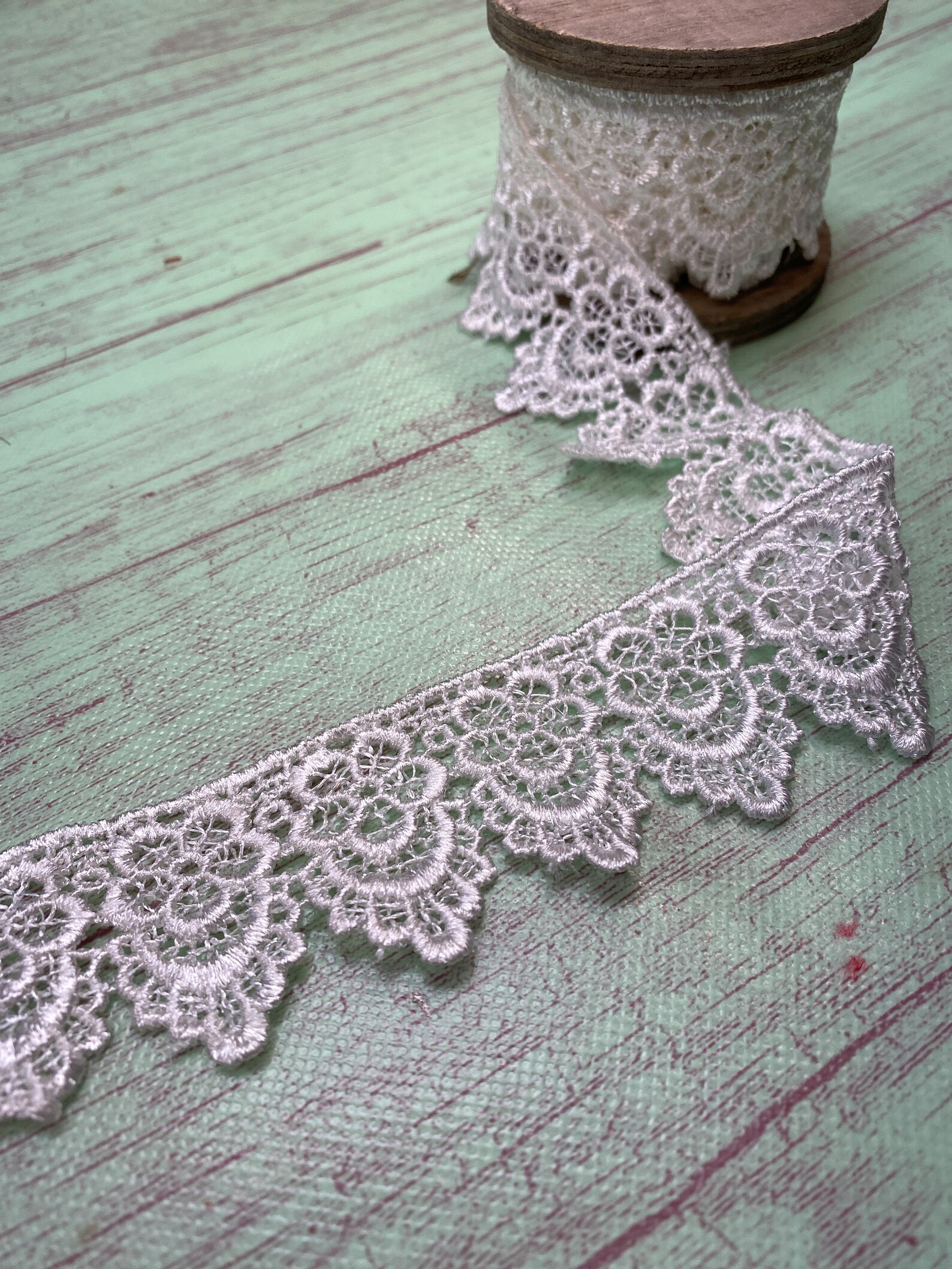 Antique White Lace on Wooden Spool 2 Lace 6.6 Ft Roll - Etsy