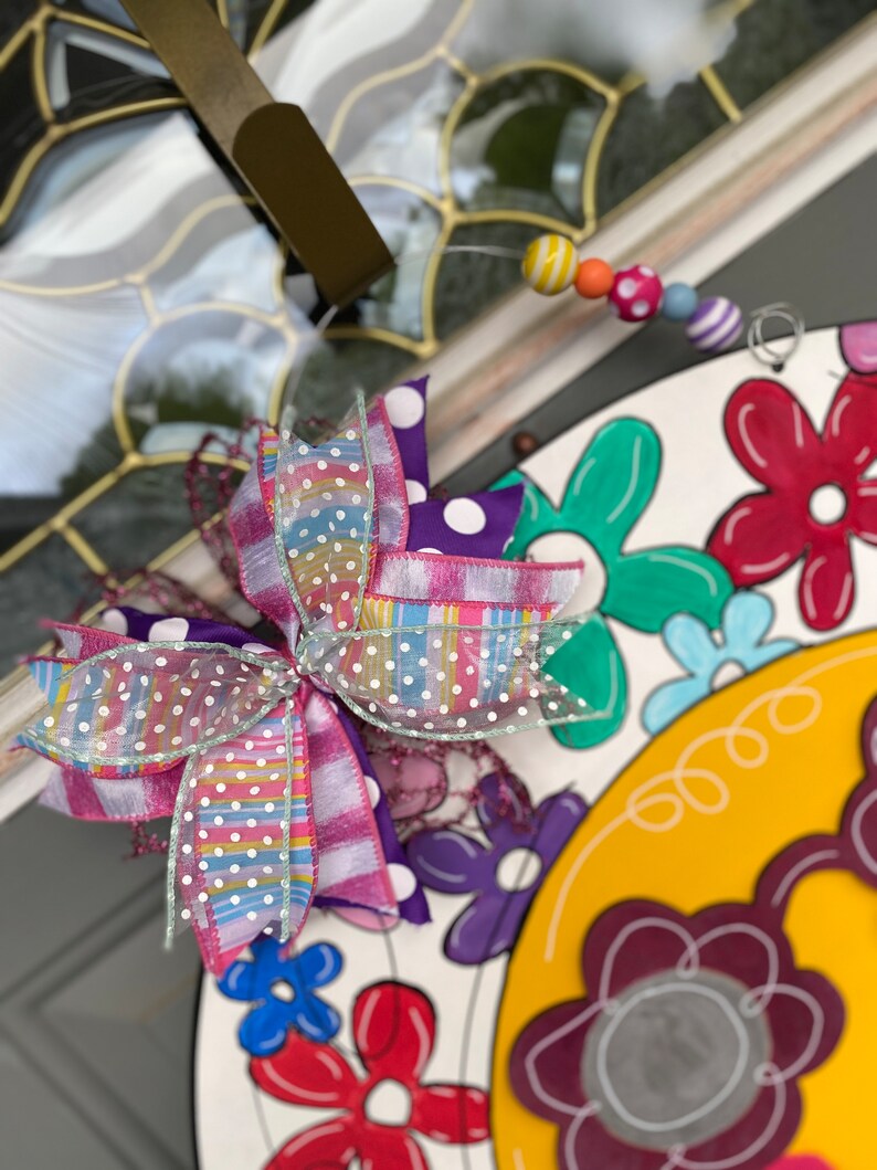 Smiling Face Floral Door Hanger, Colorful Door Decor, Hippie Vibes Sign ...