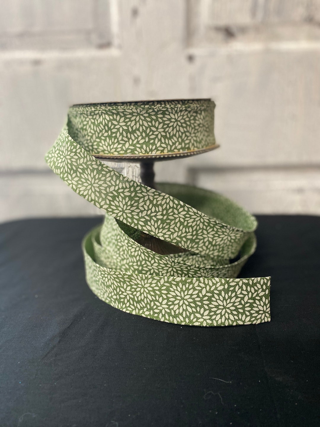 Green Floral Leaf Ribbon, Cream Design Neutral, 1.5 Ribbon Yardage ...