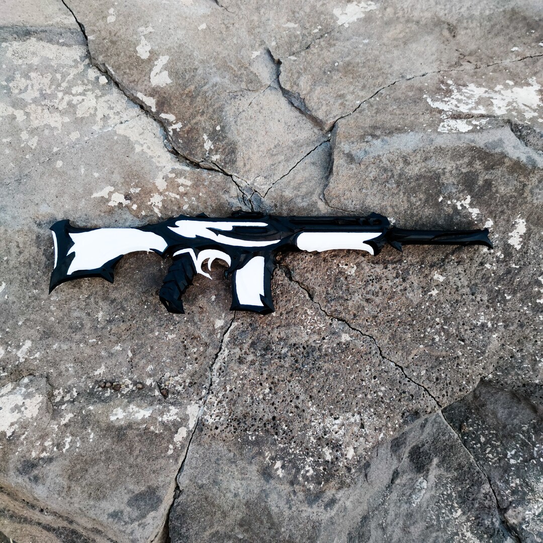 Valorant Reaver Phantom/valorant Cosplay/valorant Skin/original Size ...