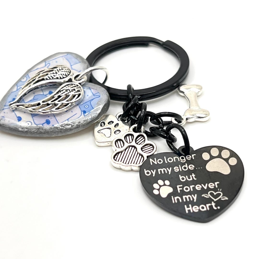 Dog Memorial Keychain: Silver-tone Sympathy Gift With Paw & Angel Wings ...