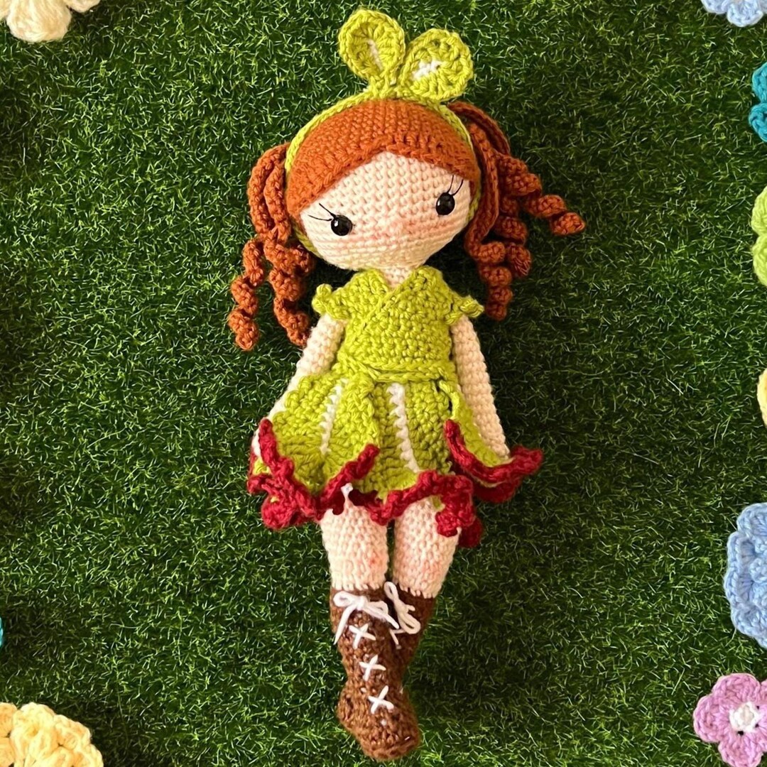 Leona the Lettuce Crochet Pattern PDF | Cute Amigurumi Girl Doll ...