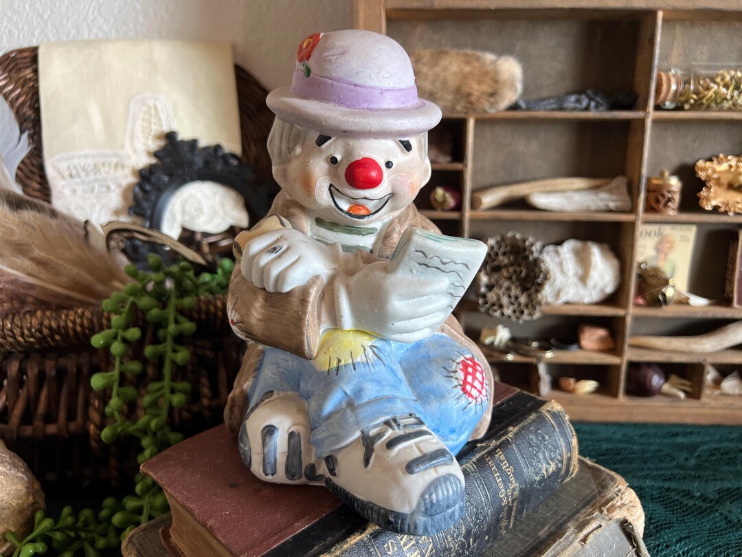 Vintage Ceramic Clown Figurine - Etsy