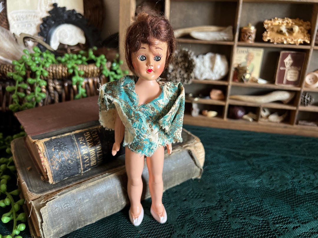 Vintage Sleepy Eye Baby Doll / Great for Curiosity or Oddities ...