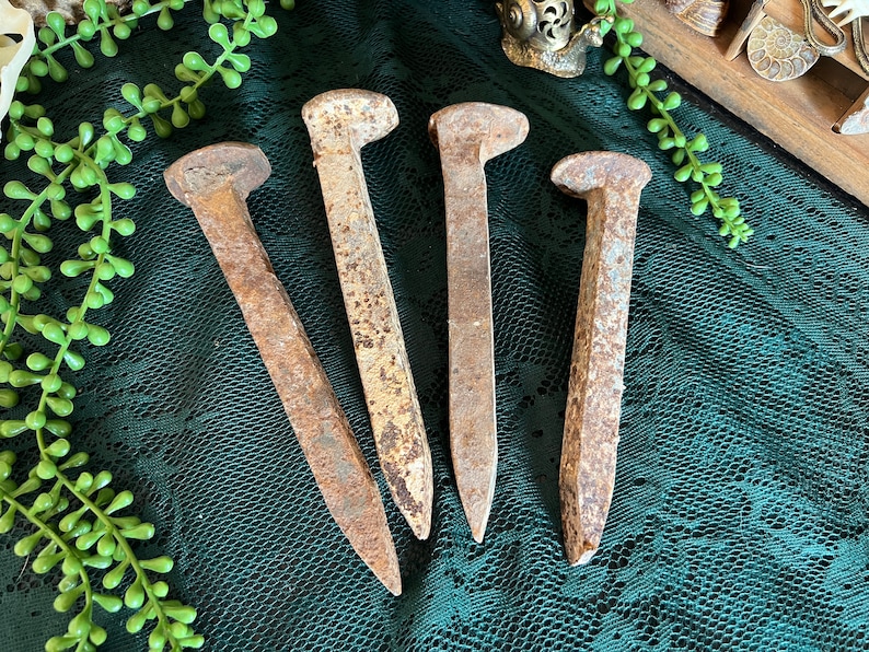1 Vintage Iron Railroad Spike (heavy) - Etsy