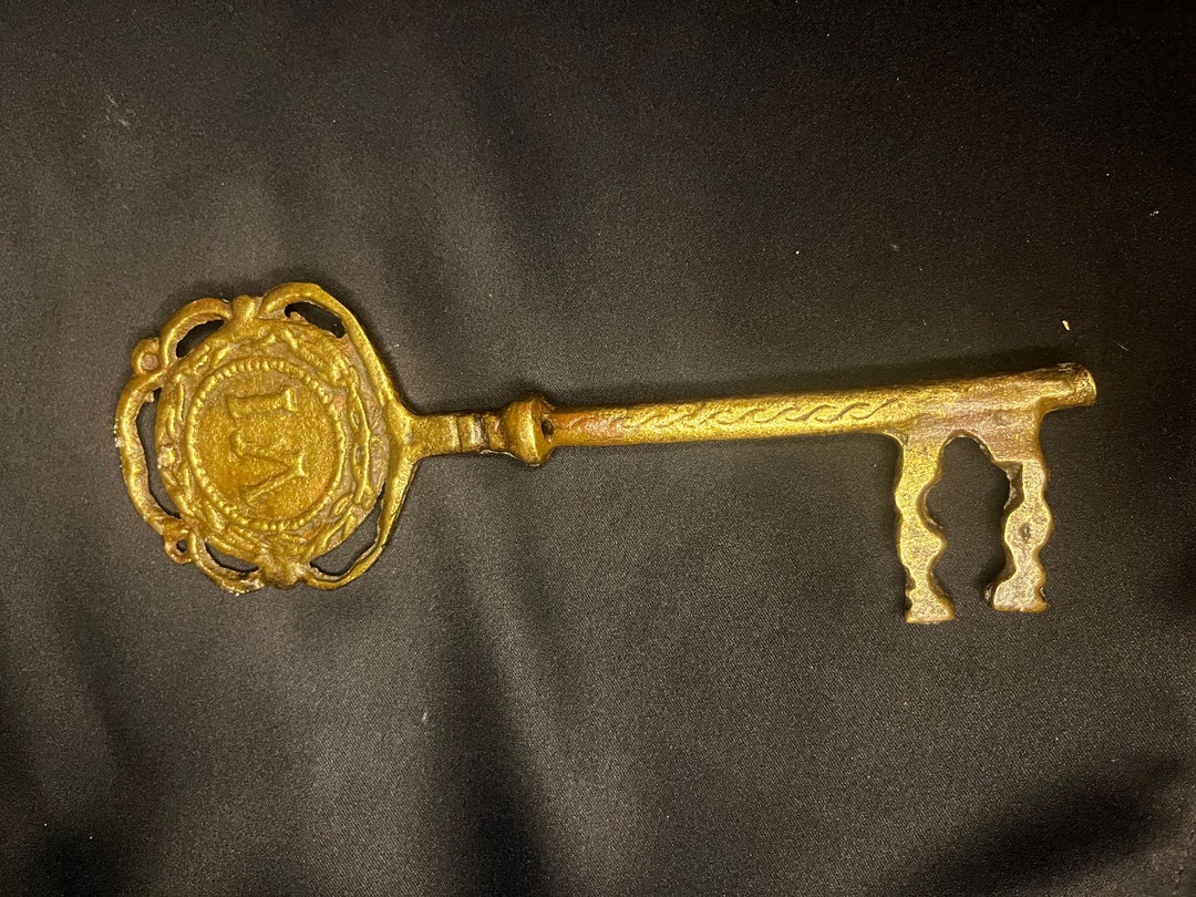 Solid Skeleton Key, Decorative Skeleton Key, Brass Key Wall Art, New ...