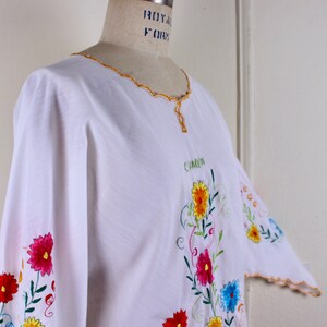 Flowers + Embroidery + Cancun, Vintage White Embroidered Mexican Summer ...