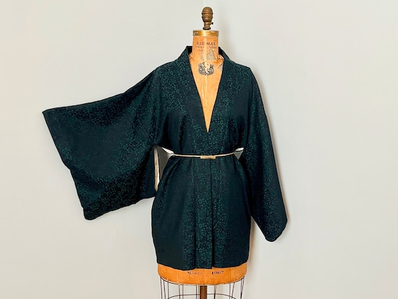 vintage Japanese Black & Green Brocade Short Robe / K… - Gem