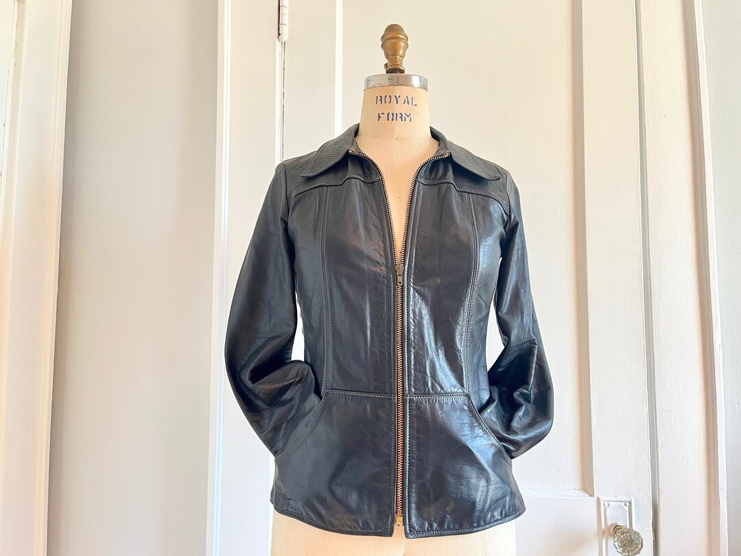 1990s Bkack Leather Fitted Jacket With Decorative Stitching - Biker ...